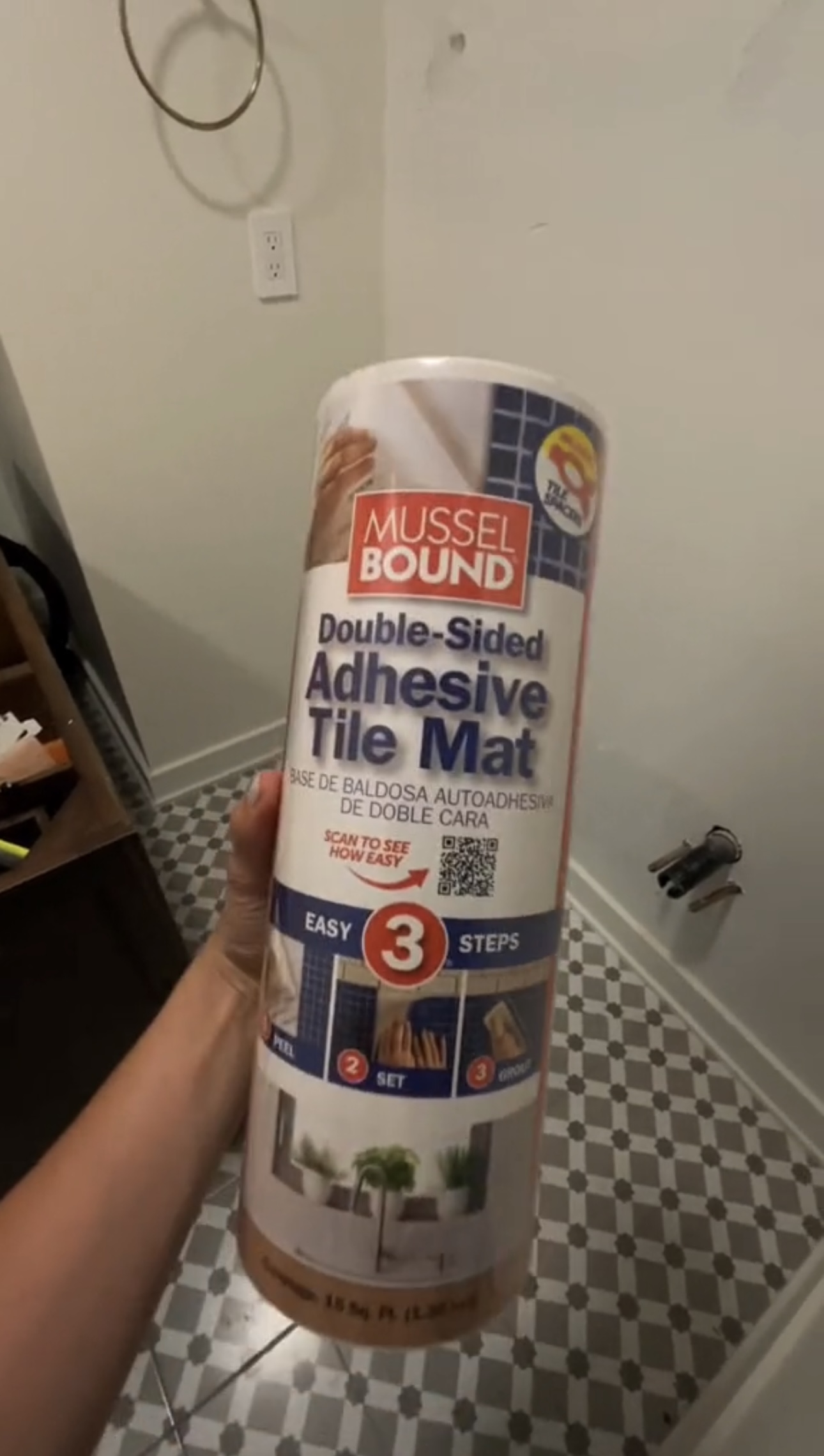 Easy Tile Wall With MusselBound Adhesive - Newbuild Newlyweds