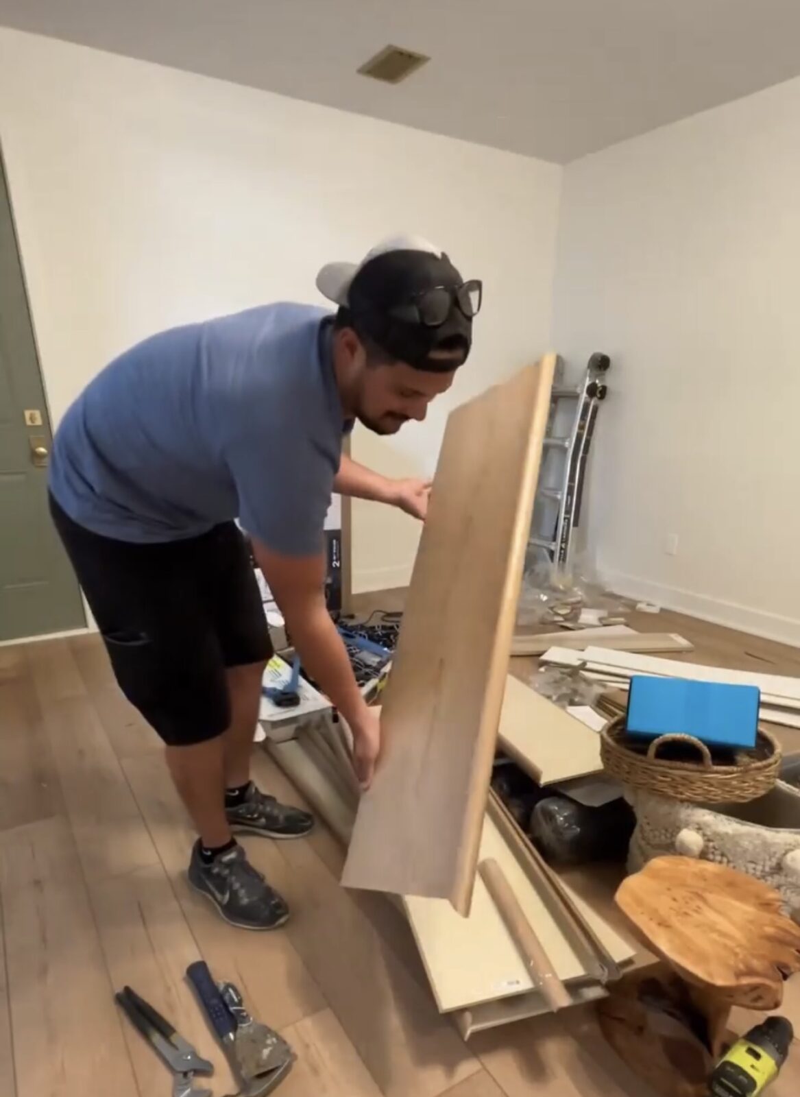 Stair Treads & Riser Installation - Newbuild Newlyweds