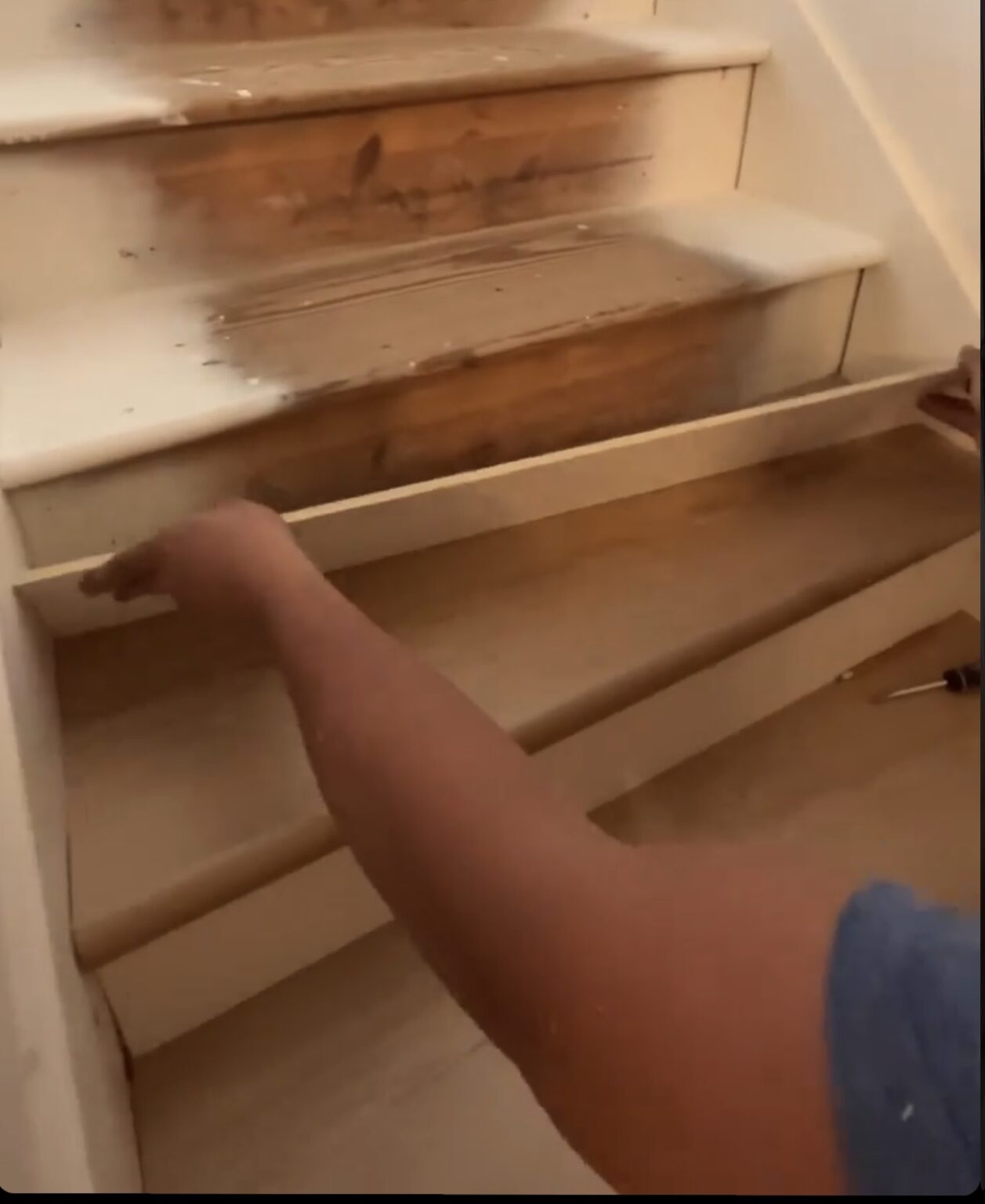 Stair Treads & Riser Installation - Newbuild Newlyweds