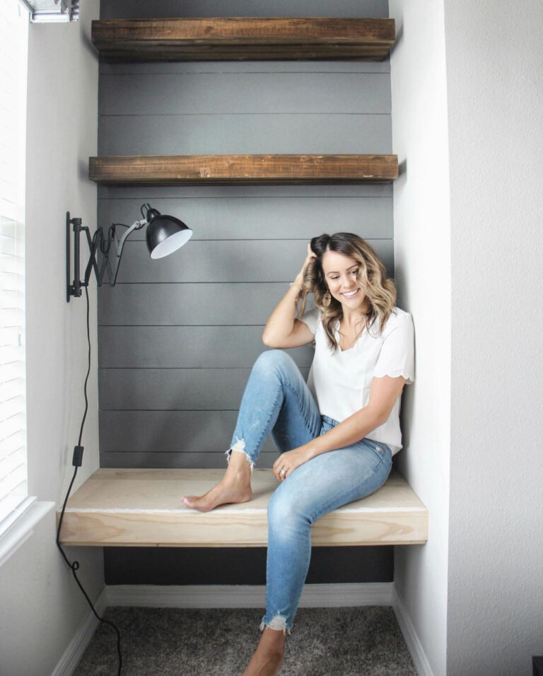 DIY Reading Nook Floating Bench - Newbuild Newlyweds
