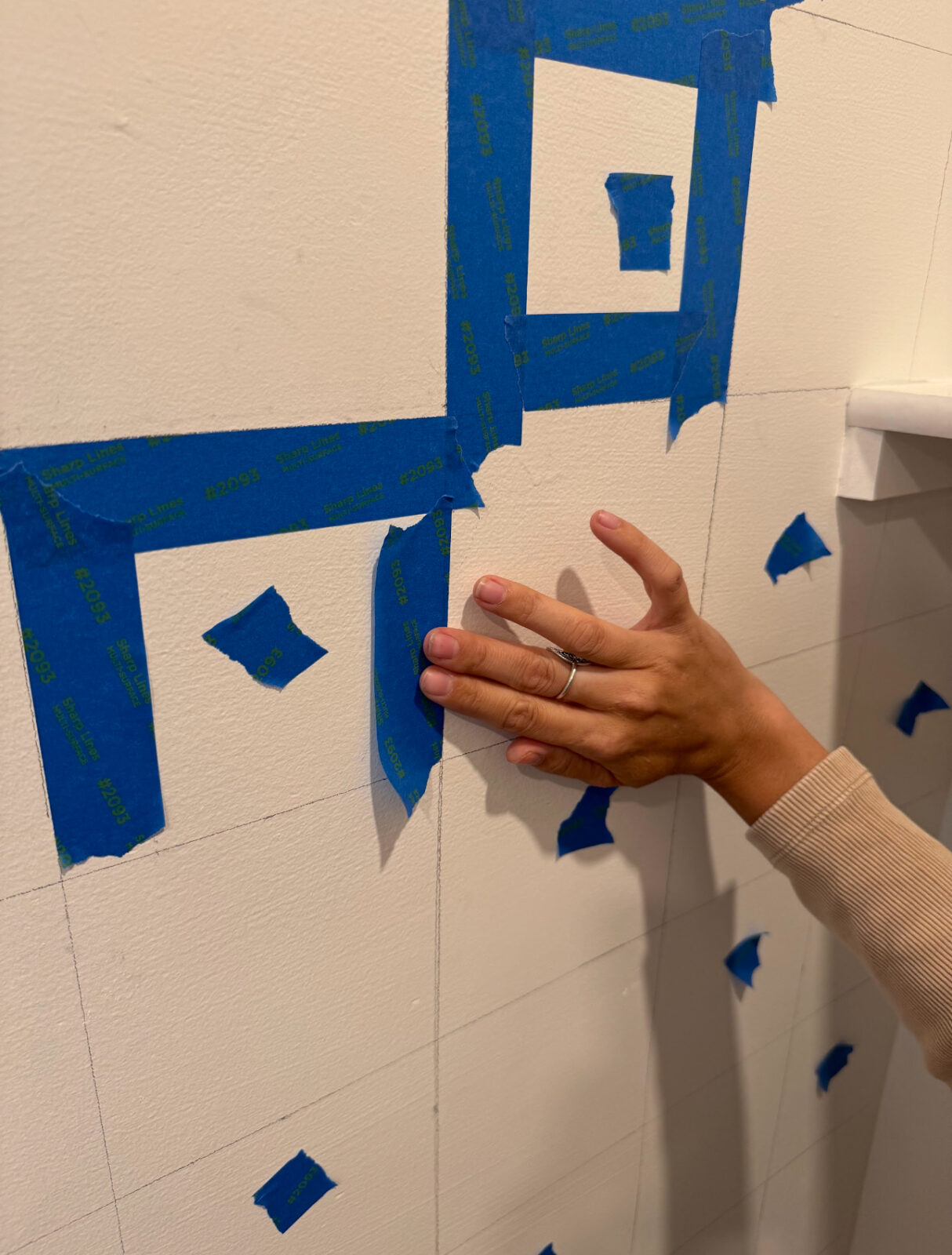 How to Paint a Checkered Wall - Newbuild Newlyweds