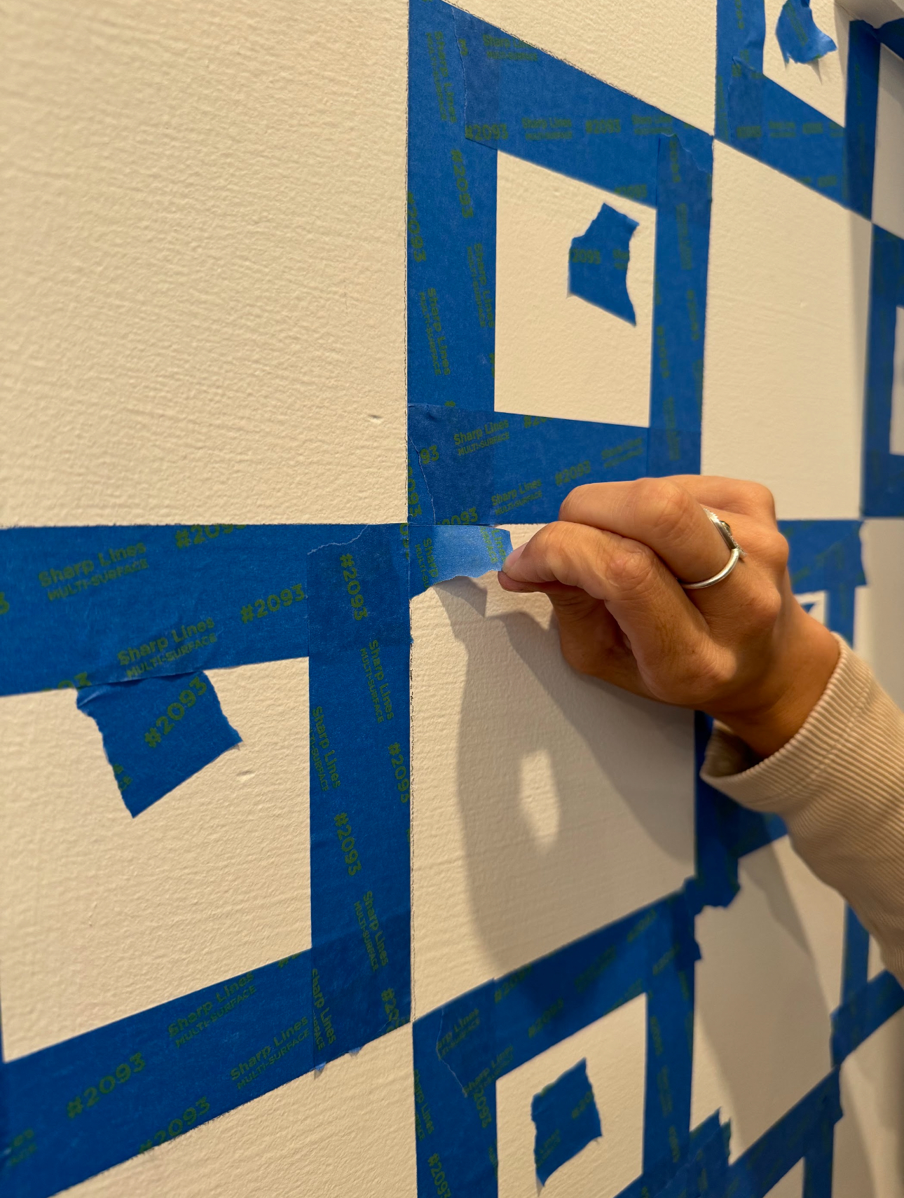 How to Paint a Checkered Wall - Newbuild Newlyweds